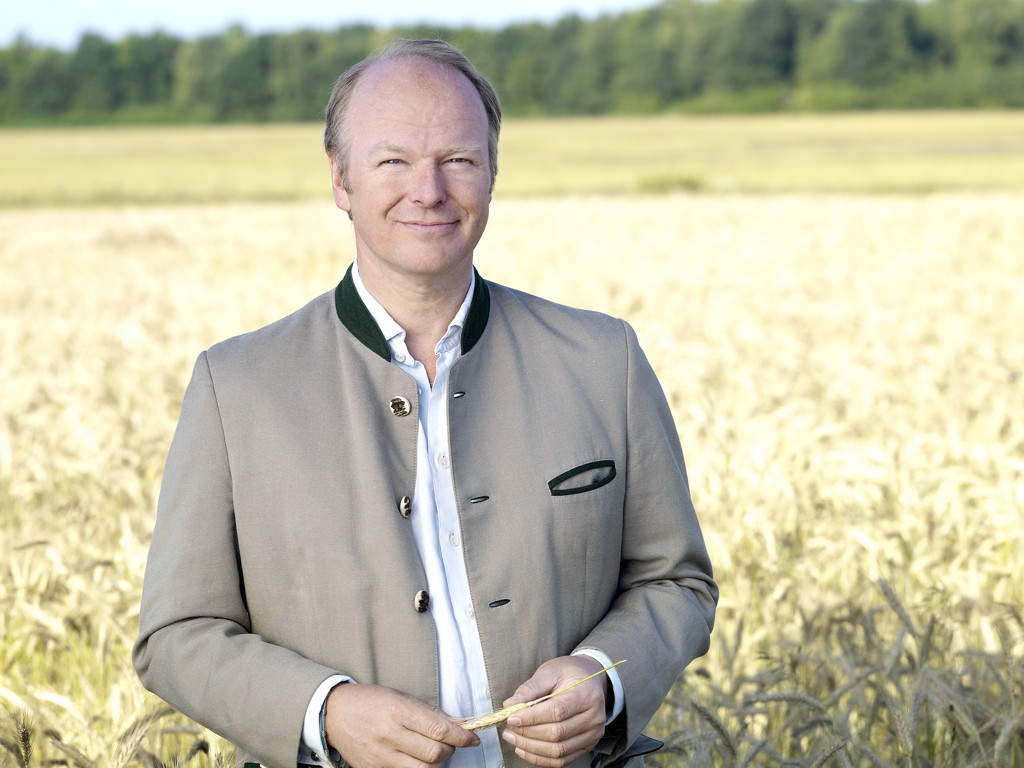 » Stefan Hipp in Sögel auf dem „Schwarzen Sofa“ - Forum Information