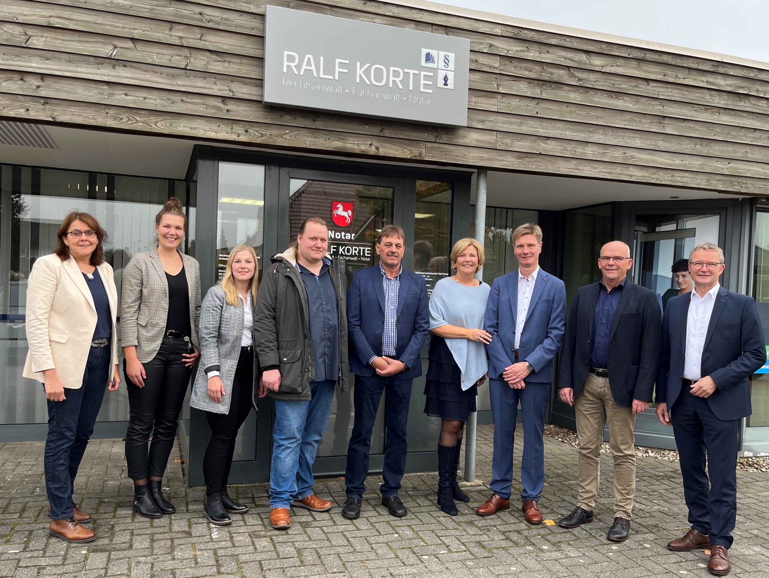 » Gemeindevertreter überbringen Glückwünsche an den neuen Notar Ralf ...