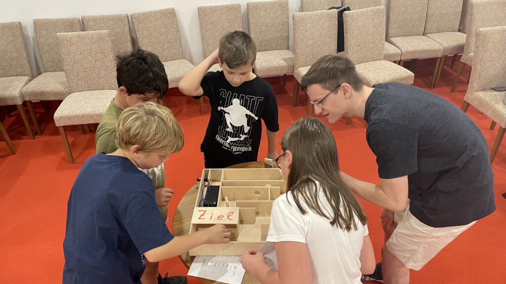 » Schülerinnen und Schüler der Grundschule Bernhardschule Sögel zu ...