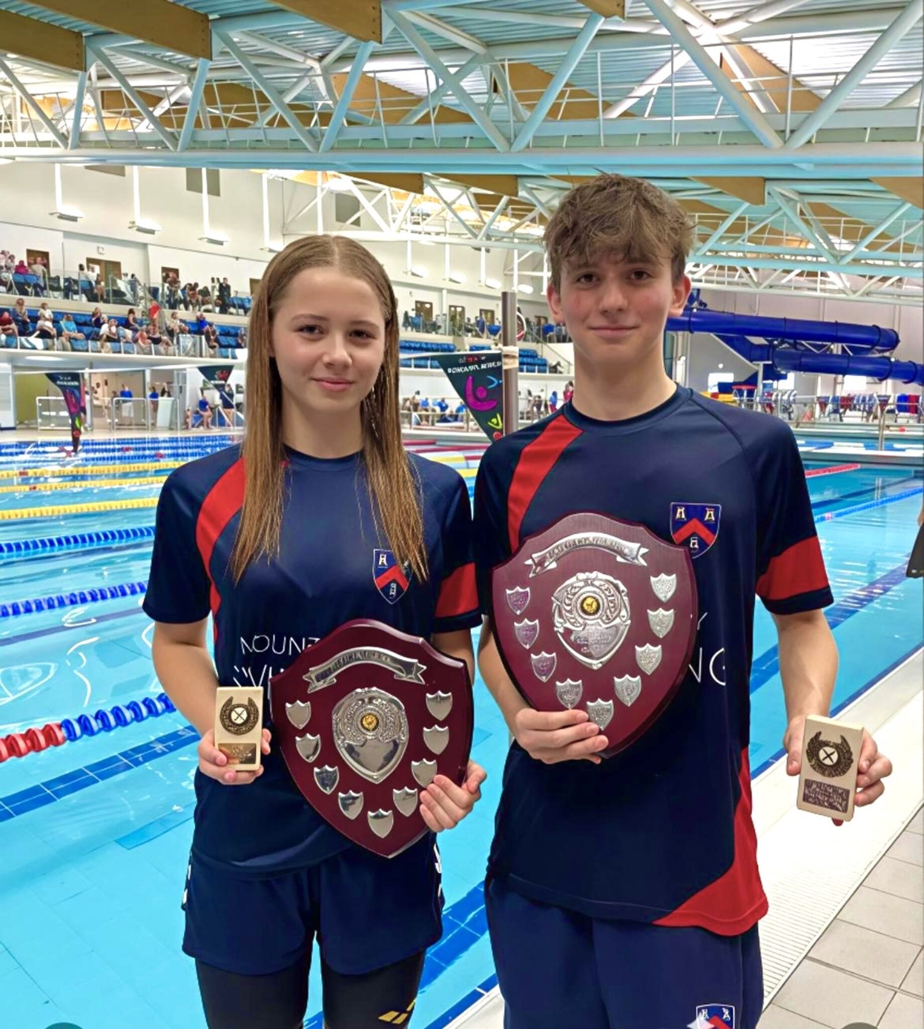 » Lotta Schmees glänzt für Mount Kelly - Forum Information